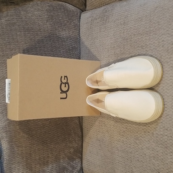 UGG | Shoes | Ugg Slip On Sneakers | Poshmark